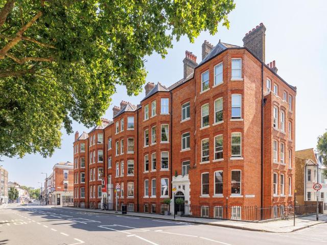 2 bedroom flat for sale