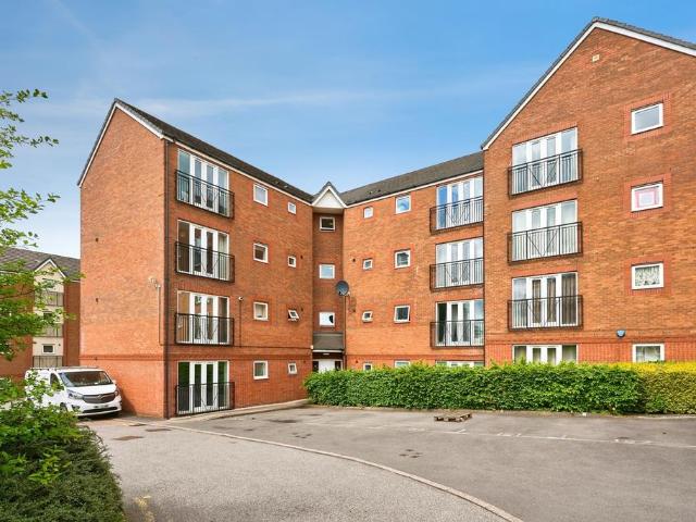 2 bedroom flat for sale