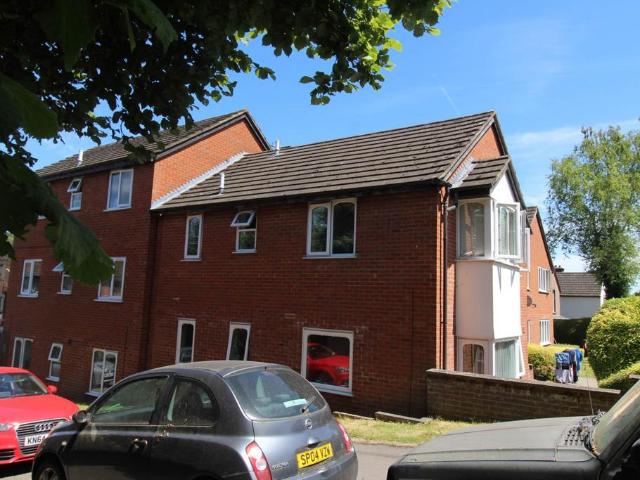 2 bedroom flat for sale