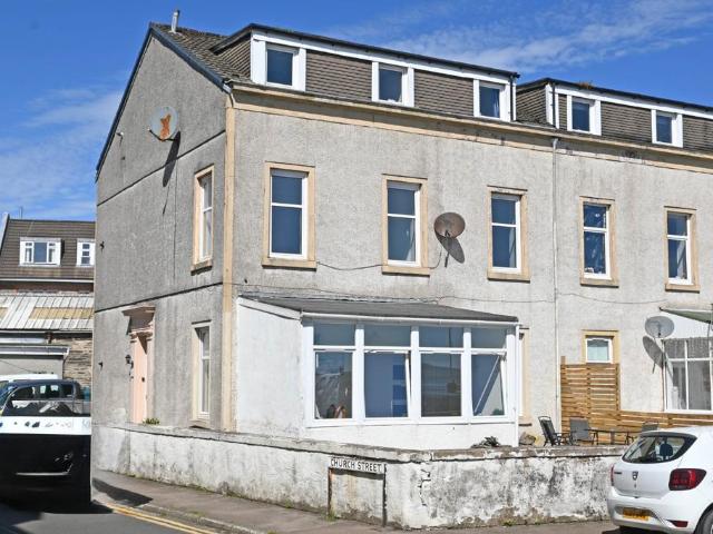 2 bedroom flat for sale