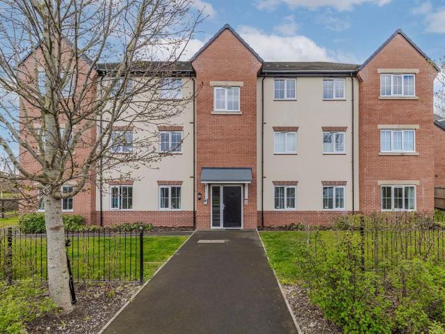 2 bedroom flat for sale