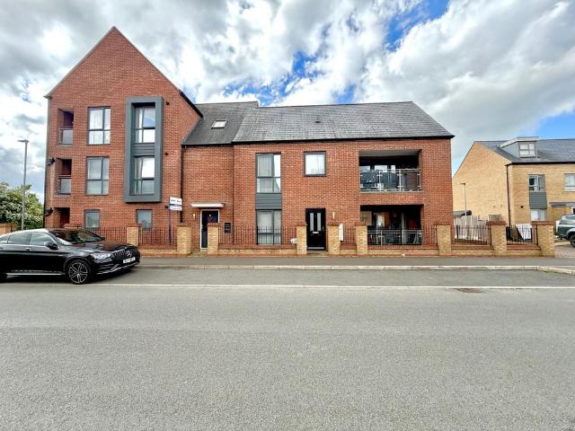 2 bedroom flat for sale