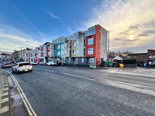 2 bedroom flat for sale