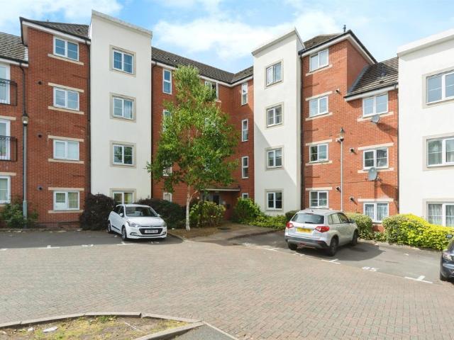 2 bedroom flat for sale