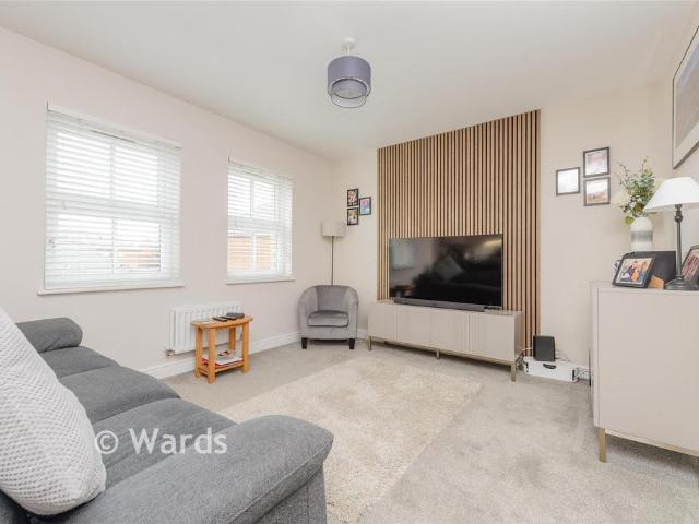 2 bedroom flat for sale
