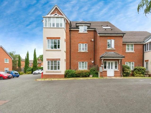 2 bedroom flat for sale