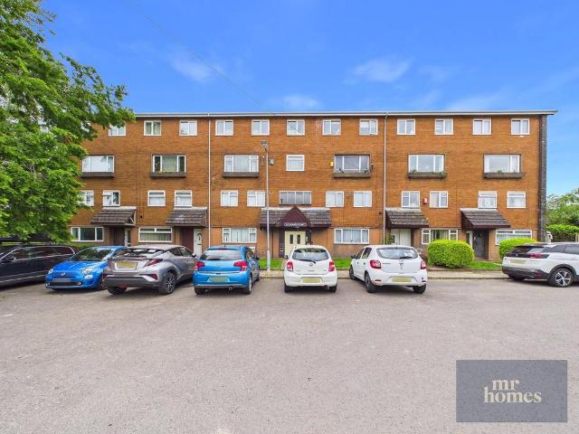 2 bedroom flat for sale