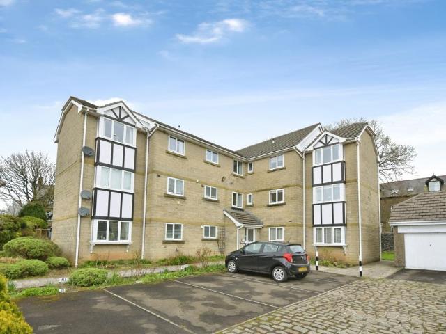 2 bedroom flat for sale