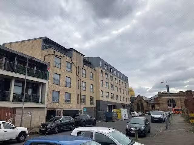 2 bedroom flat for sale, Barrland Street, Pollokshields, Glasg.