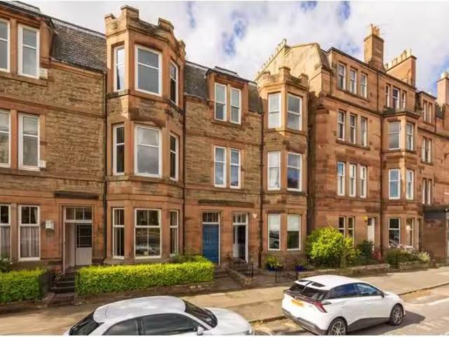 2 bedroom flat for sale, Blackford Avenue, Blackford, Edinburg.