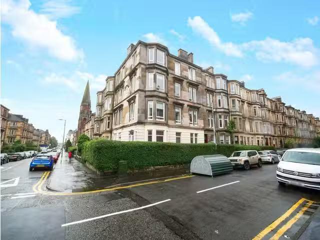2 bedroom flat for sale, Finlay Drive, Dennistoun, Glasgow, G3.