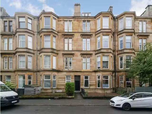 2 bedroom flat for sale, Finlay Drive, Dennistoun, Glasgow, G3.