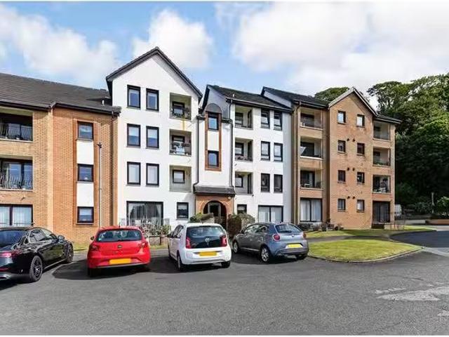 2 bedroom flat for sale, Hollywood, Largs, Ayrshire North, KA3.