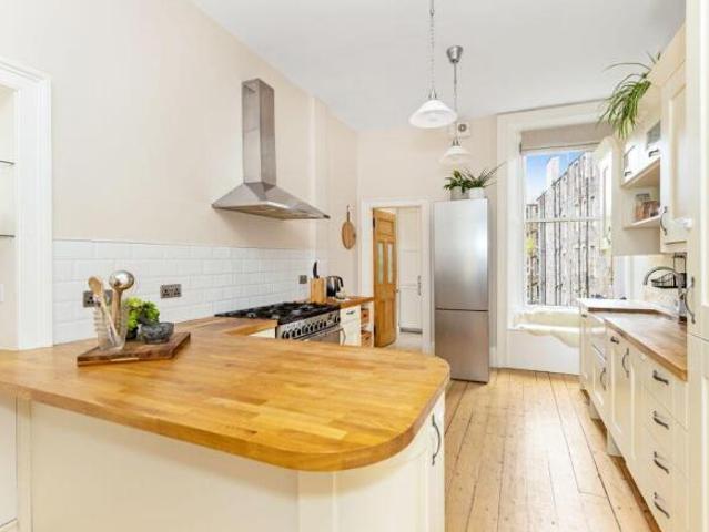 2 bedroom flat for sale in 4/3 Viewforth, Edinburgh, EH10 4JF, EH10