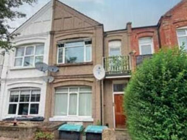 2 Bedroom Flat For Sale In 40 Lascotts Road