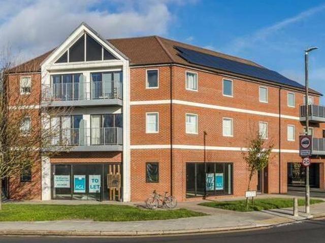 2 bedroom flat for sale in 418 Hillcross Avenue Morden SM4