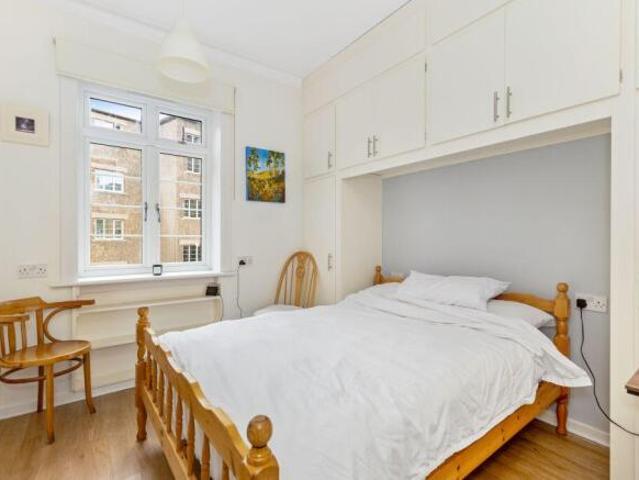 2 bedroom flat for sale in 45 Learmonth Court, Edinburgh, EH4 1PD, EH4