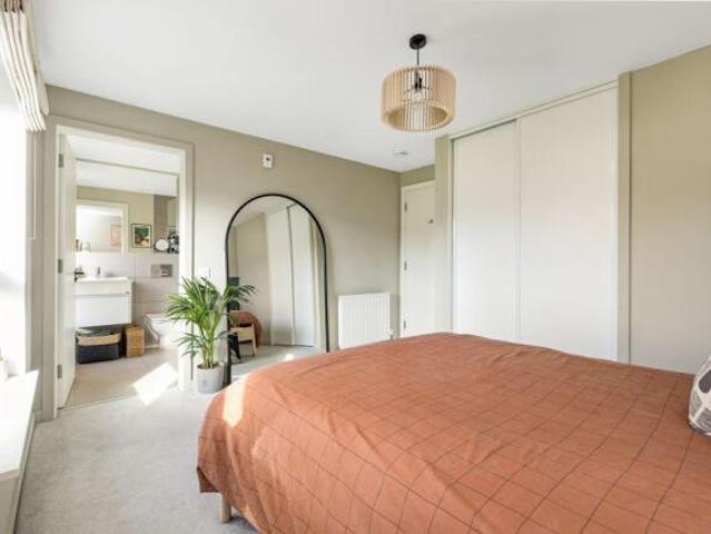 2 bedroom flat for sale in 4/6, Ropemaker Street, Edinburgh, EH6 7AN, EH6