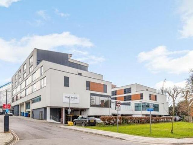 2 Bedroom Flat For Sale In 4 Alexandra Terrace, Guildford