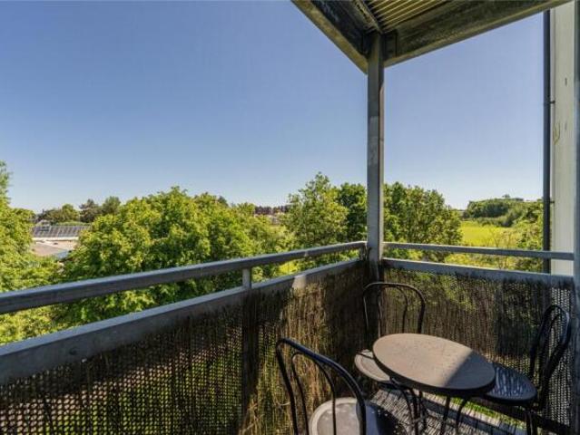 2 bedroom flat for sale in 5/12 Thorntreeside, Edinburgh, EH6