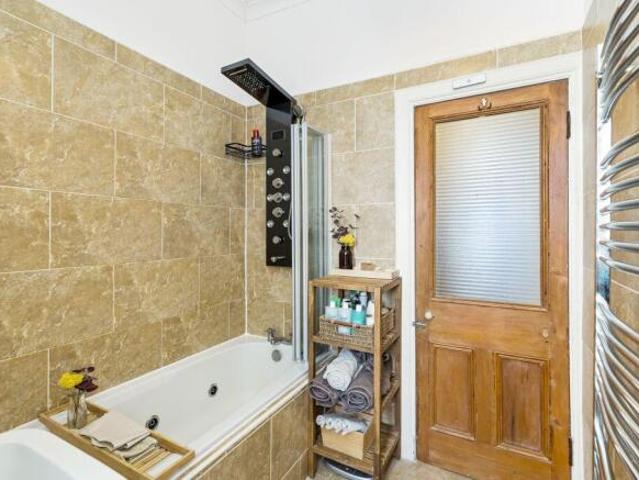 2 bedroom flat for sale in 52 3F2, Craighall Road, Trinity, Edinburgh, EH6 4RU, EH6