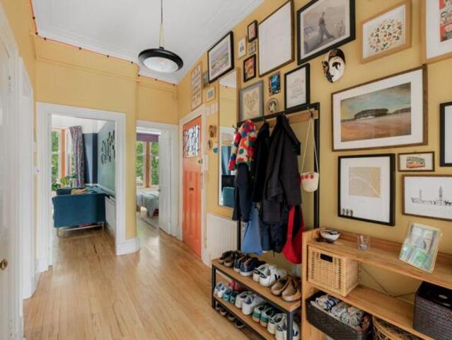 2 bedroom flat for sale in 68 Queensborough Gardens, Hyndland, G12