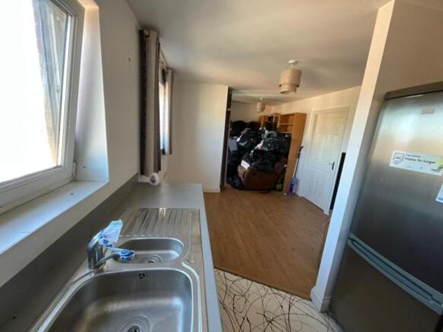 2 bedroom flat for sale in 6 Juniper House, 35 Pasteur Drive, Swindon, Wiltshire SN1 4GJ, SN1