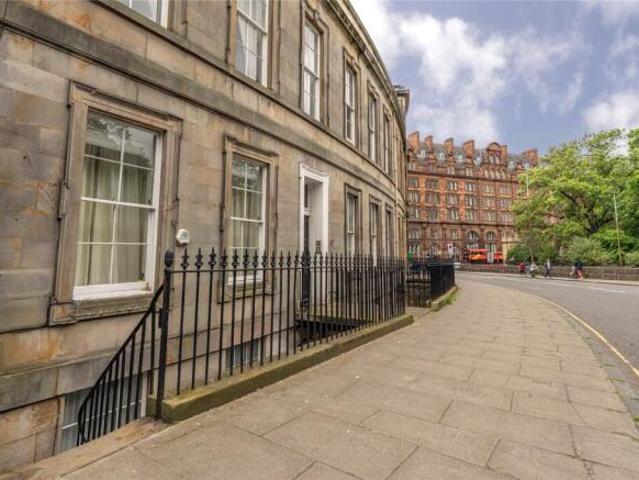 2 bedroom flat for sale in 6B Castle Terrace, Edinburgh, EH1