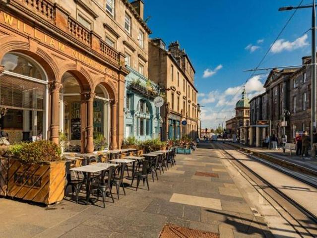 2 bedroom flat for sale in 7/3 Dock Street, Edinburgh, EH6 6HU, EH6