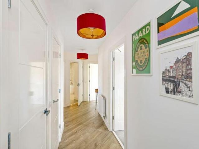 2 bedroom flat for sale in 71/6 Ocean Drive, Leith, Edinburgh, EH6 6BP, EH6