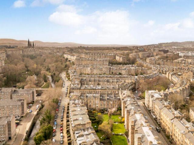 2 bedroom flat for sale in 7/2 Carlton Street, Edinburgh, EH4 1NE, EH4