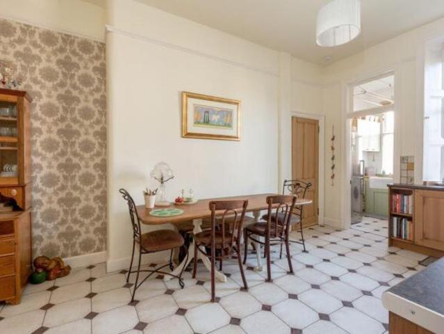 2 bedroom flat for sale in 73/4 Falcon Road, Morningside, Edinburgh, EH10 4AS, EH10