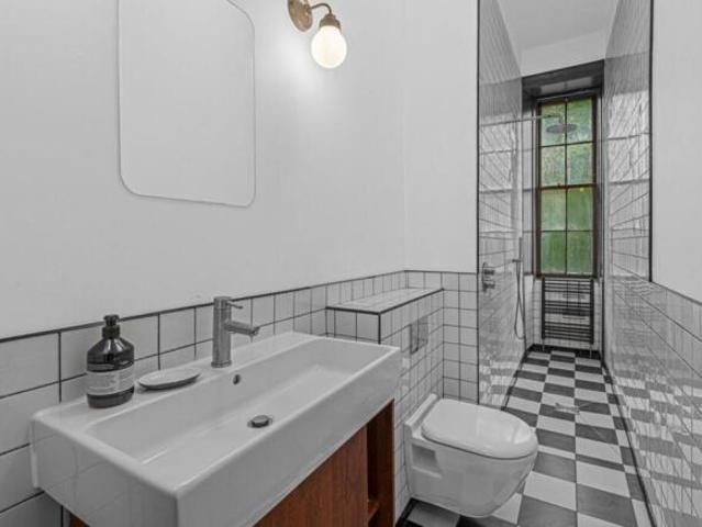 2 bedroom flat for sale in 78 Chancellor Street, Partick, G11