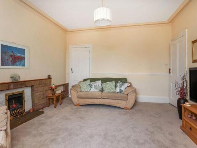2 bedroom flat for sale in 8/ Mentone Avenue, Portobello, Edinburgh, EH15 1HZ, EH15
