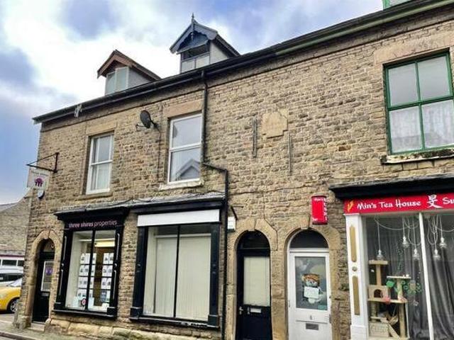 2 bedroom flat for sale in 8a Market Street Buxton SK17