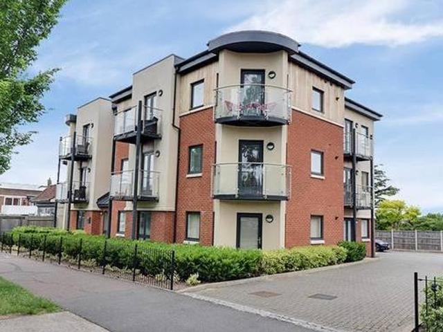 2 bedroom flat for sale in 929 London Road LeighOnSea SS9