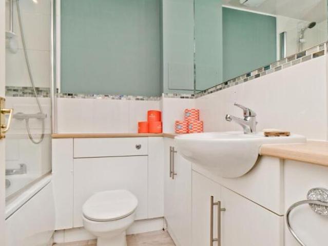2 bedroom flat for sale in 1/2 Tytler Gardens, Abbeyhill, Edinburgh, EH8 8HQ, EH8
