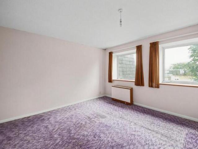 2 bedroom flat for sale in 134 Copenhagen Close, Luton, Bedfordshire, LU3 3TG, LU3