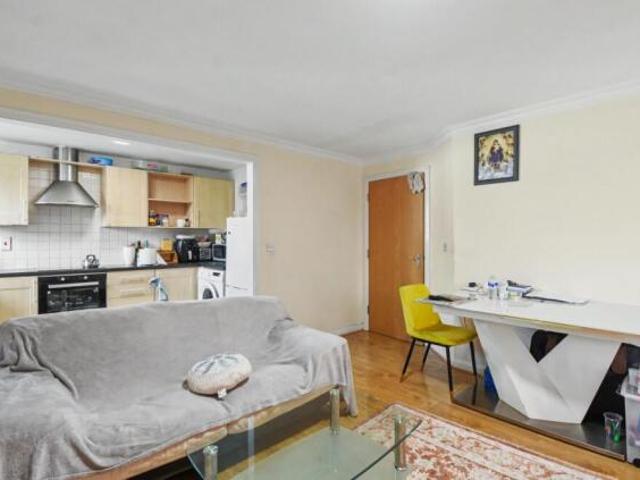 2 bedroom flat for sale in 14 Neo Apartments, 1 9 Wexham Road, Slough, Buckinghamshire, SL1 1UG, SL1