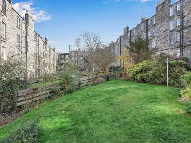 2 bedroom flat for sale in 15/4 Meadowbank Terrace, Edinburgh, EH8 7AS, EH8