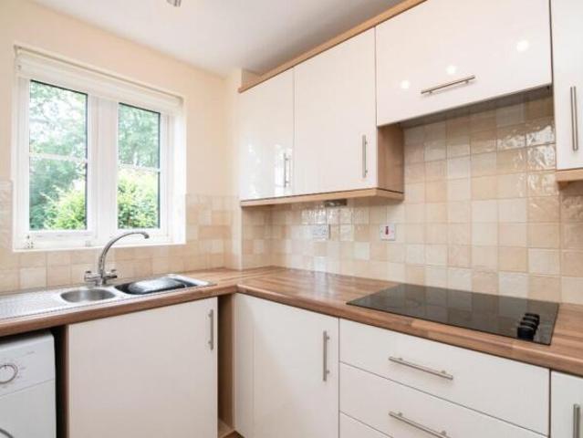 2 bedroom flat for sale in 15 Grange Court, 298 Warwick Road, Solihull, B92 7GL, B92
