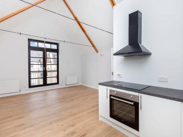 2 bedroom flat for sale in 18/3 Coltbridge Millside, Murrayfield, Edinburgh, EH12 6AP, EH12