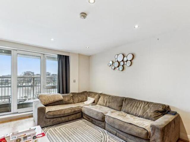 2 Bedroom Flat For Sale In 18 Lombard Road