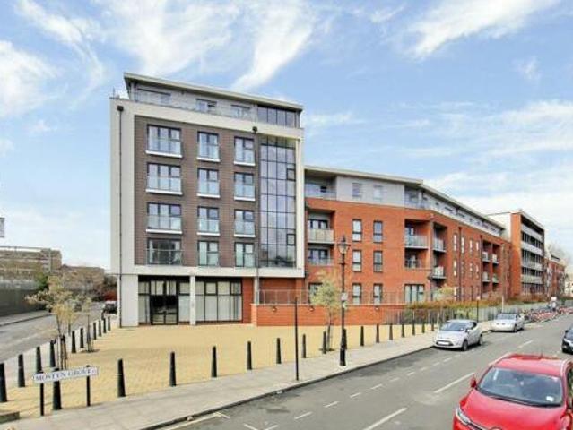 2 Bedroom Flat For Sale In 18 Mostyn Grove
