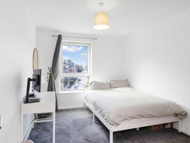 2 bedroom flat for sale in 199/15 Lindsay Road, The Shore, Edinburgh, EH6 6ND, EH6