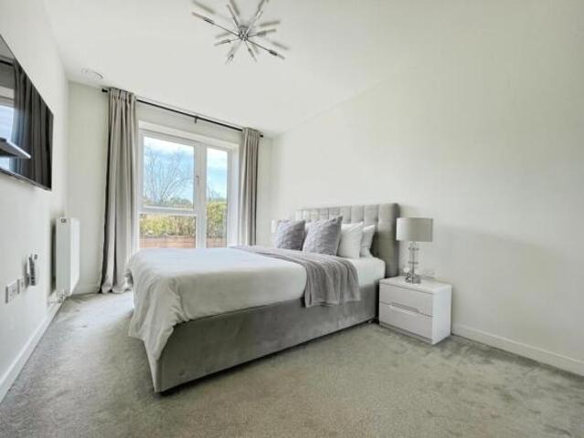2 bedroom flat for sale in 1 Frogmore Avenue, Watford, Hertfordshire, WD17