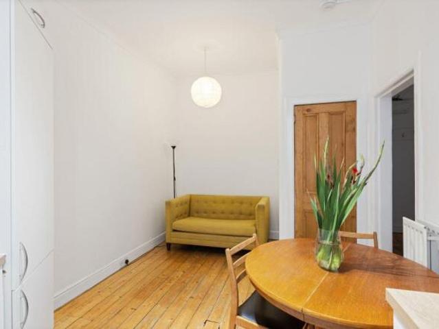 2 bedroom flat for sale in 20/4 Cambusnethan Street, Meadowbank, Edinburgh, EH7 5UA, EH7