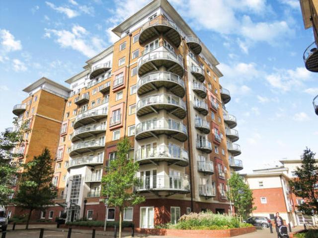 2 bedroom flat for sale in 239 Winterthur Way, Basingstoke RG21 7UF, RG21
