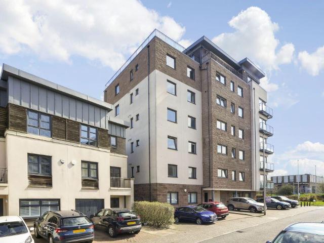 2 bedroom flat for sale in 2/4 Kingsburgh Crescent, Granton, Edinburgh, EH5 1JF, EH5