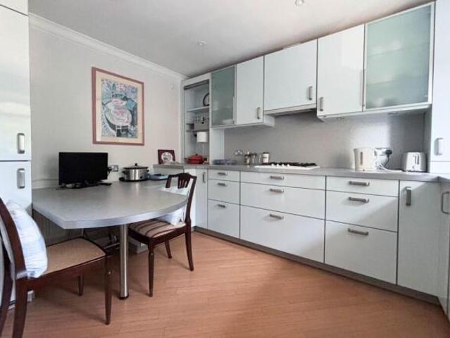 2 bedroom flat for sale in 26 Tudor Road, Beckenham, BR3